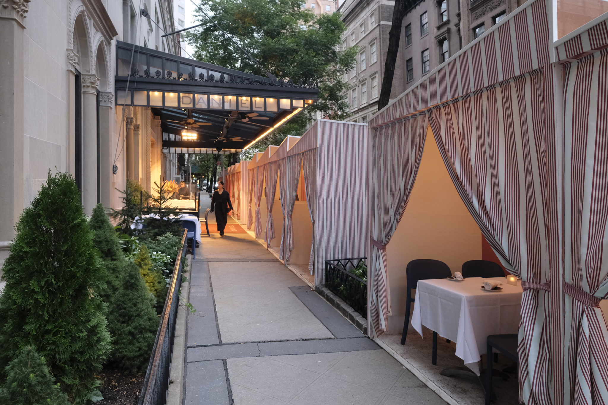 How Stephanie Goto Transformed Outdoor Dining | Sutherland Furniture