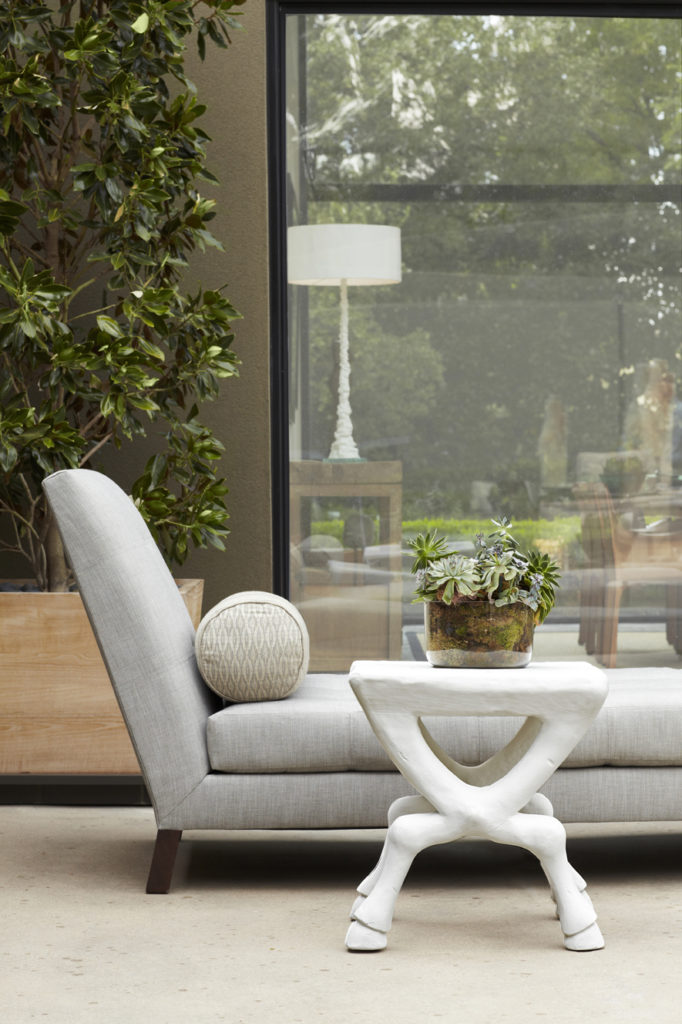 Hoofed Table | Sutherland Furniture