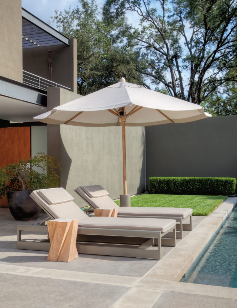 Great Lakes Armless Chaise | Sutherland Furniture