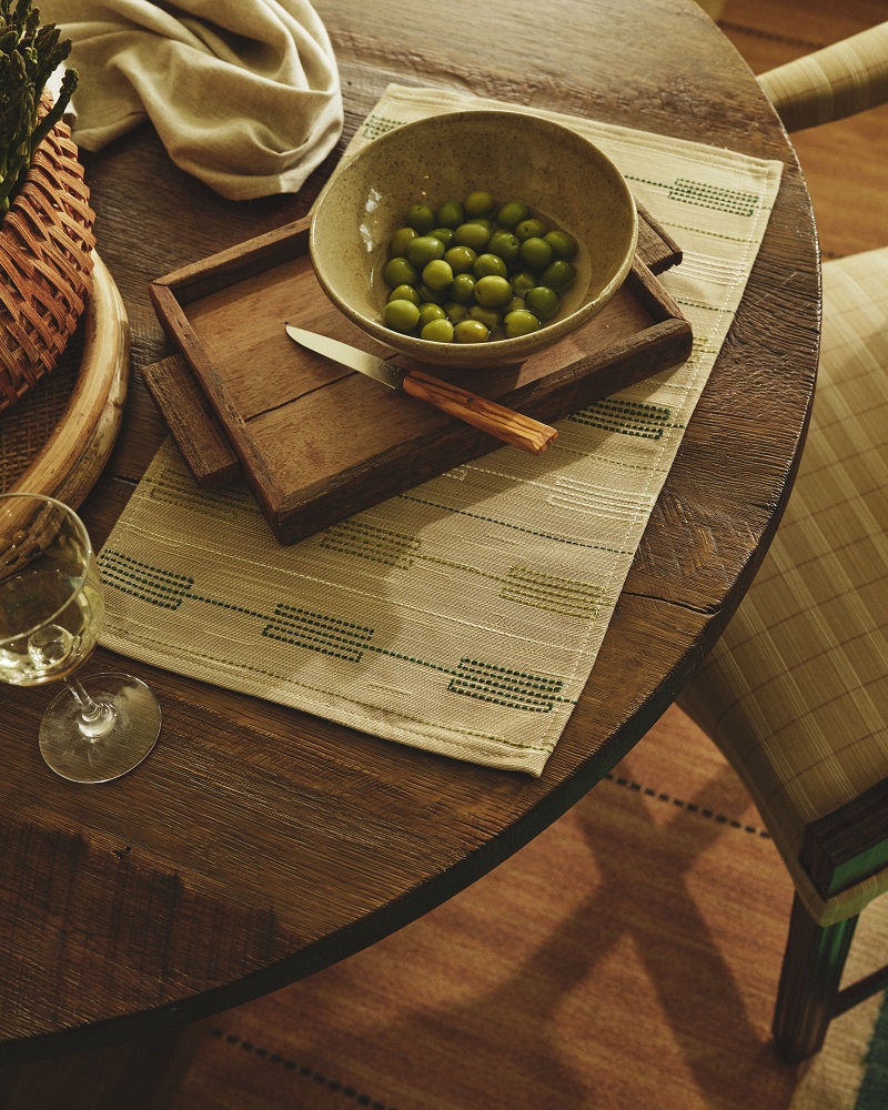 Hedge Hunt | Perennials Fabrics