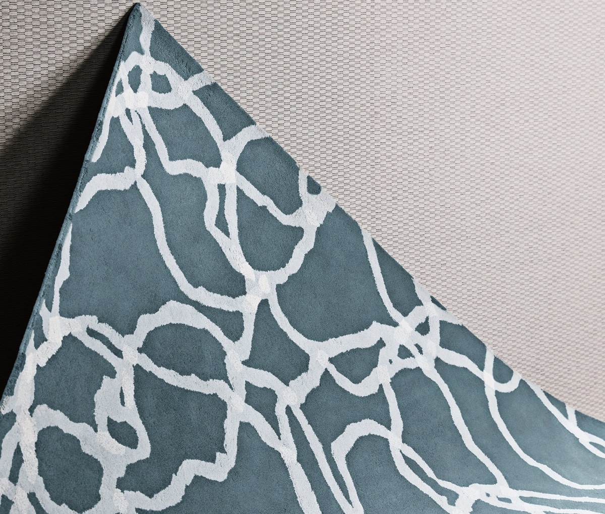 High Seas Tufted | Perennials and Sutherland